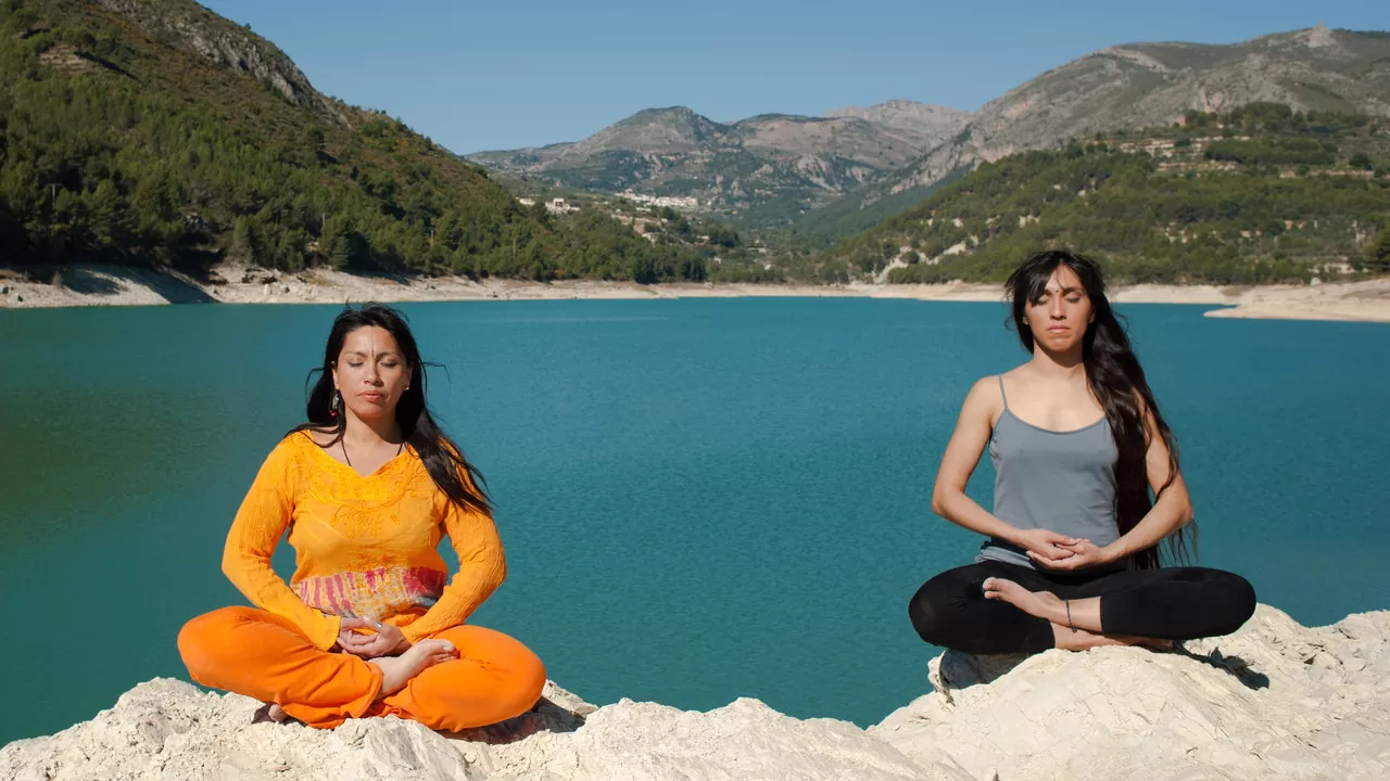 15-Minute Mindfulness Meditation Script (Free PDF)